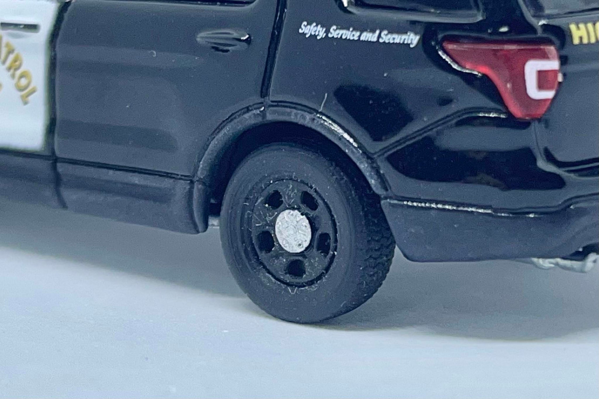 1/64 Ford Police Interceptor Wheels – 20KM Diecast
